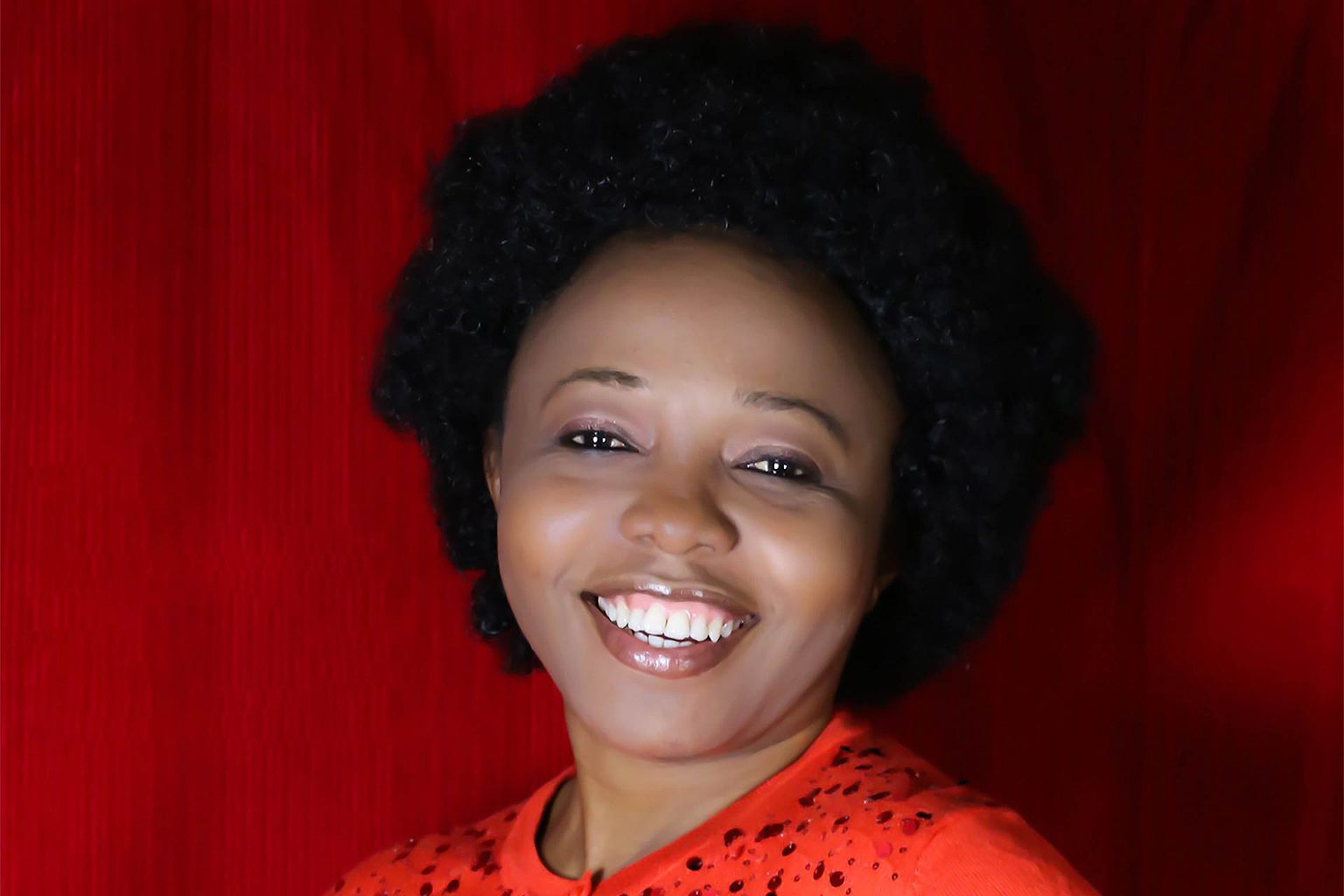 Afro Gospel Singer “Oluchi Edmund” Live on Gospel Sunday’s – Oluchi ...